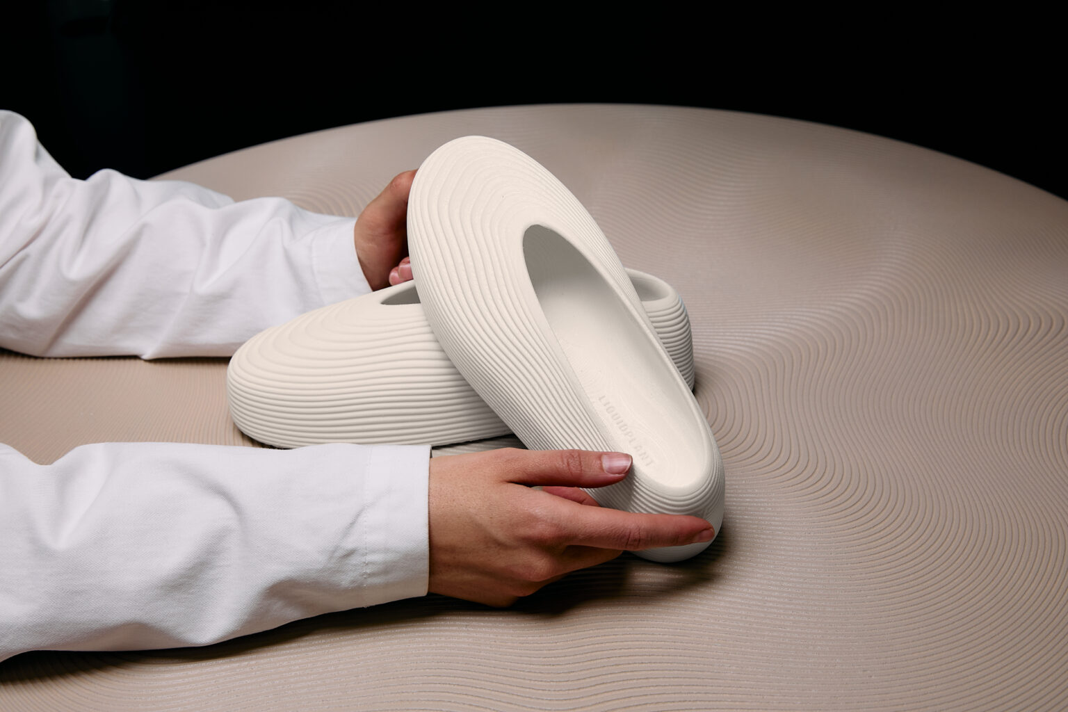 Von Holzhausen Launches "Ripple Shoe" Made From Biodegradable ...